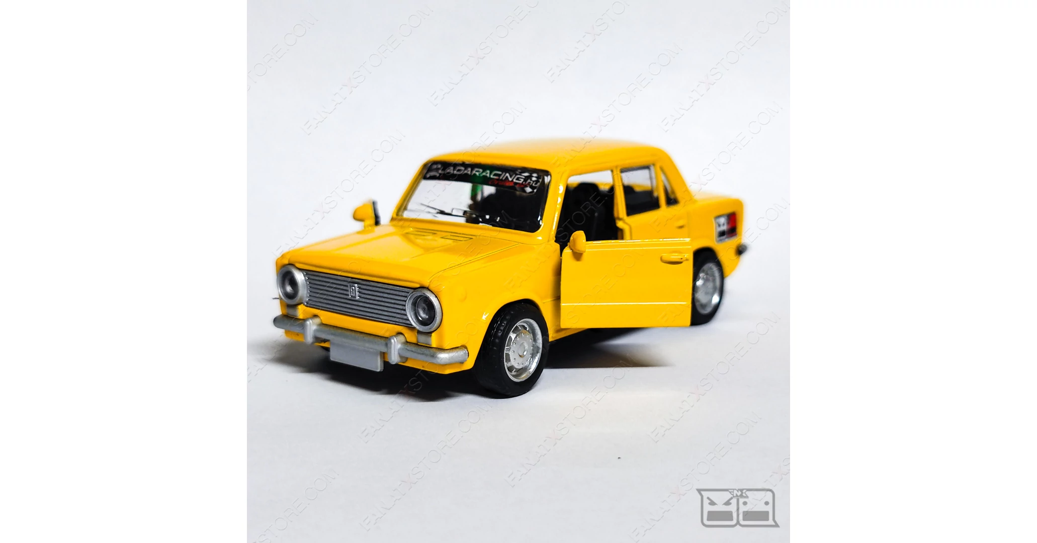 LADA játék autó fém modell 2101 Zsiguli LR-Fanatx matricákkal